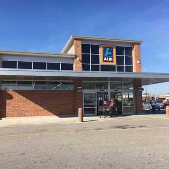 ALDI - Updated October 2025 - 82 Photos & 21 Reviews - 227 Bobby Jones ...