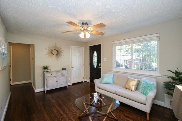 BETHESDA STAGING - Washington, DC - Yelp