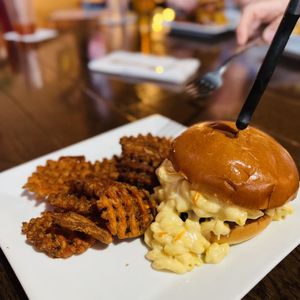 BURGER HAVEN - Updated January 2025 - 72 Photos & 66 Reviews - 916 ...