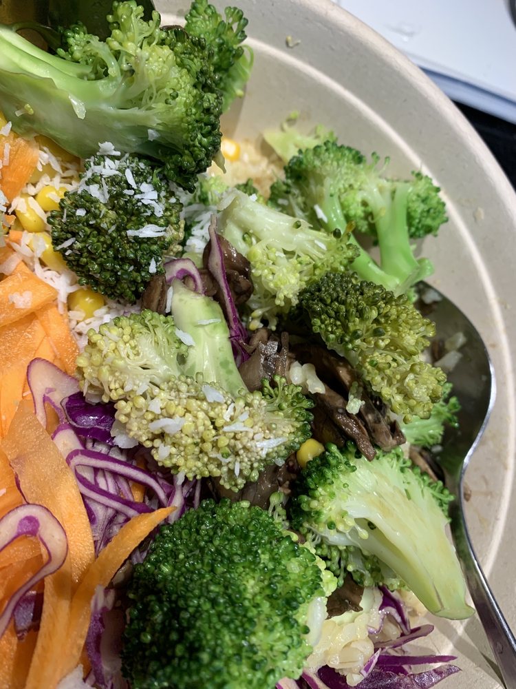 FRESHII - Updated August 2024 - 38 Photos & 26 Reviews - 9360 Bathurst ...