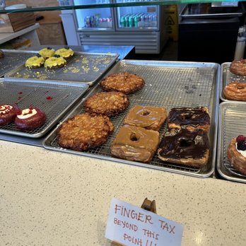 TWINKLE DONUTS - Updated November 2024 - 238 Photos & 150 Reviews ...