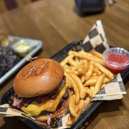 DESTINATION SMOKEHOUSE - Updated July 2025 - 466 Photos & 284 Reviews ...