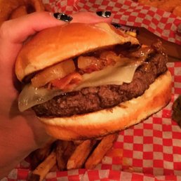 317 BURGER - Updated March 2026 - 704 Photos & 551 Reviews - 915 E ...