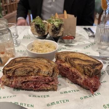 GARTEN - Updated December 2025 - 196 Photos & 149 Reviews - 849 ...