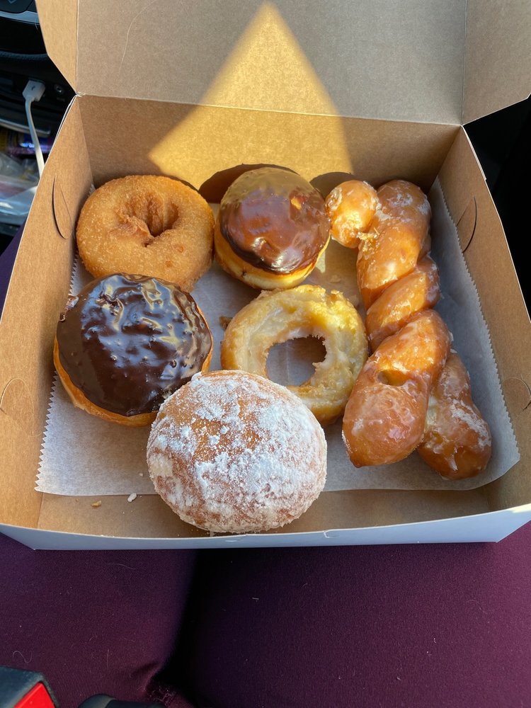 ANGELS DONUTS - Updated October 2025 - 54 Photos & 67 Reviews - 267 E ...