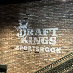 DRAFTKINGS SPORTSBOOK AT WRIGLEY FIELD - Updated December 2025 - 79 ...