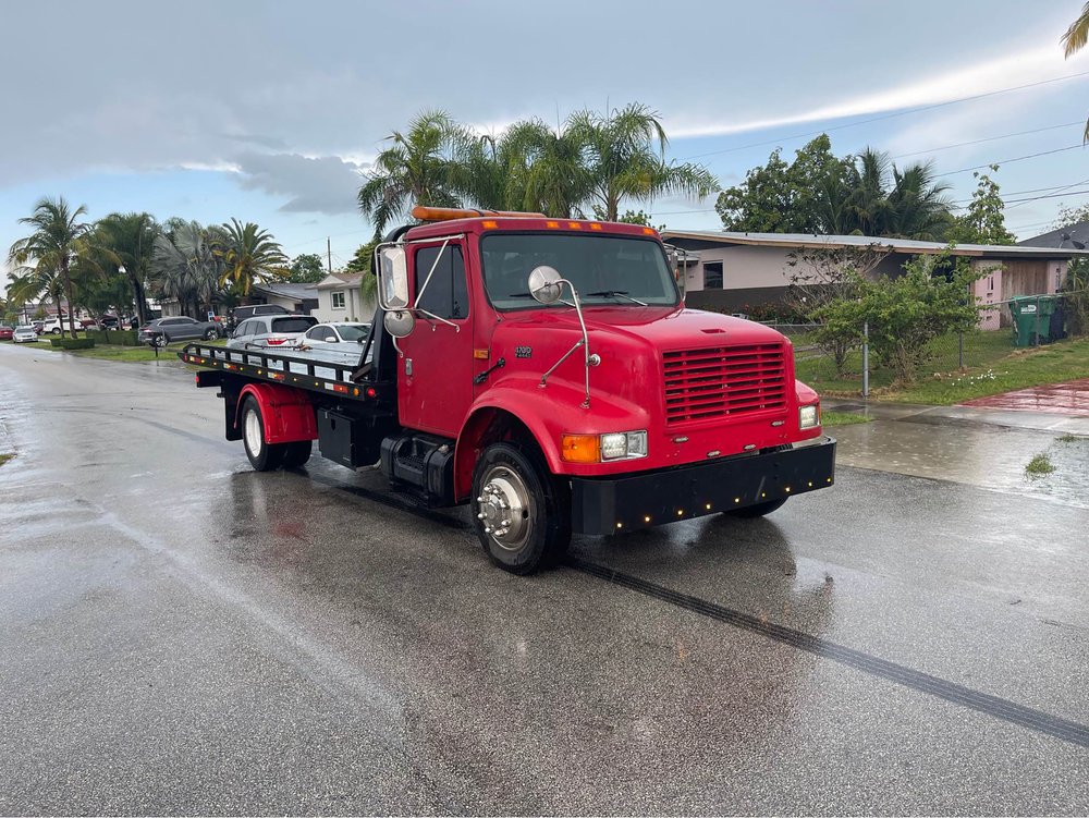 ROAD OASIS TOWING SERVICE - Updated April 2026 - 305 N Broadway ...