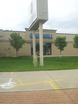 GOODWILL - BLOOMINGTON - Updated October 2024 - 34 Reviews - 7845 ...