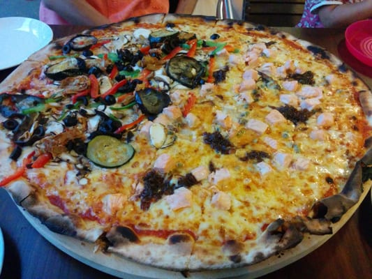 PEPERONI PIZZERIA - Updated May 2026 - 20 Photos - 10 Biopolis Rd ...