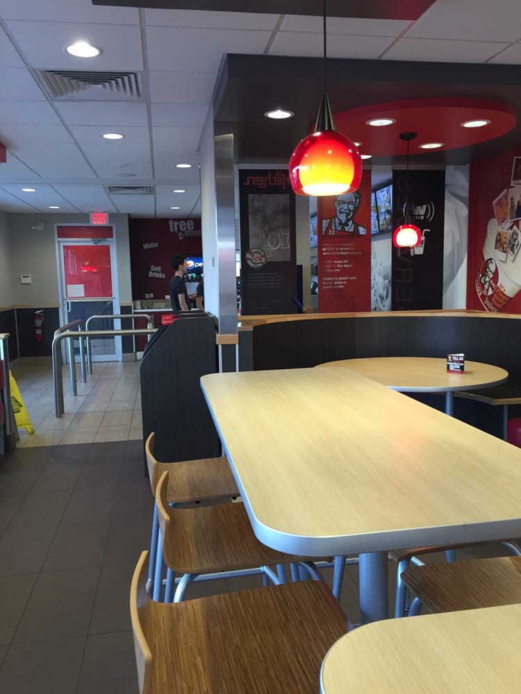 KFC - Updated 05/2025 - 403 Miramichi Road, Oromocto, New Brunswick ...