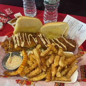 BIRDIES HOT CHICKEN - 84 Photos & 73 Reviews - 1285 Belmont St ...