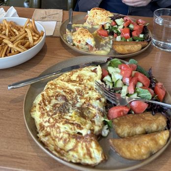 LOQMA CAFE - Updated November 2025 - 57 Photos & 27 Reviews - 1509 ...