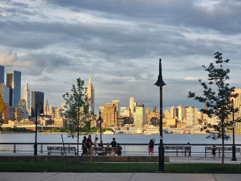 16 HANDLES - Updated September 2025 - 78 Photos & 145 Reviews - 1185 ...