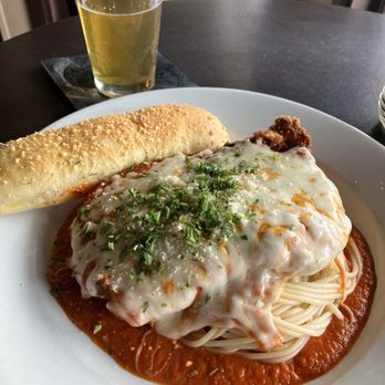 NAPOLIS ITALIAN KITCHEN & MARKET - Updated October 2025 - 373 Photos ...