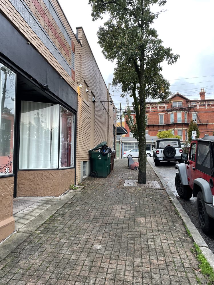 HOOKAH CORNER - Updated December 2025 - 942 Hatch St, Cincinnati, Ohio ...