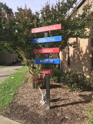 INDEPENDENCE MIDDLE SCHOOL - Updated October 2025 - 12 Photos - 1370 ...