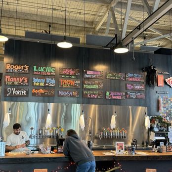 GEORGETOWN BREWING COMPANY - Updated December 2025 - 350 Photos & 325 ...