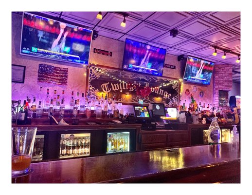 TWILIGHT LOUNGE - Updated December 2025 - 24 Photos - 4644 N Central ...