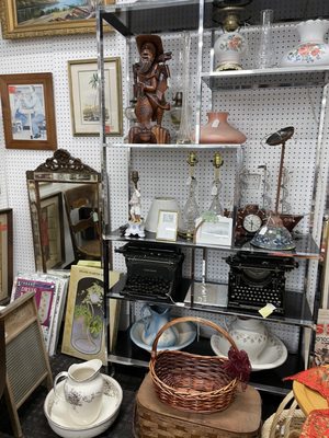 HENRIETTA MALL ANTIQUES - Updated January 2026 - 945 Jefferson Rd ...