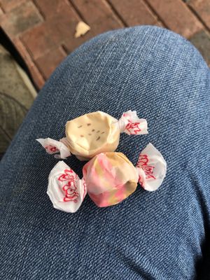 CAROUSEL TAFFY - 88 Photos & 79 Reviews - 845 Embarcadero, Morro Bay ...