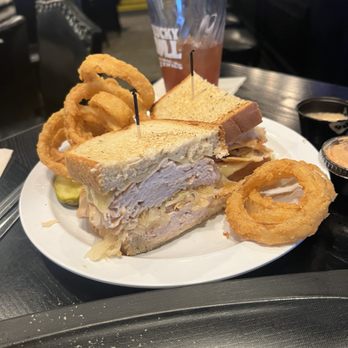 LUCKY DILL DELI - Updated May 2024 - 847 Photos & 1235 Reviews - 33180 ...