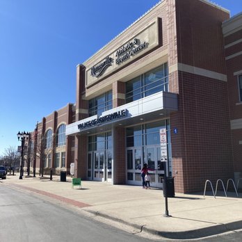 ROMEOVILLE ATHLETIC & EVENT CENTER - Updated December 2025 - 21 Photos ...
