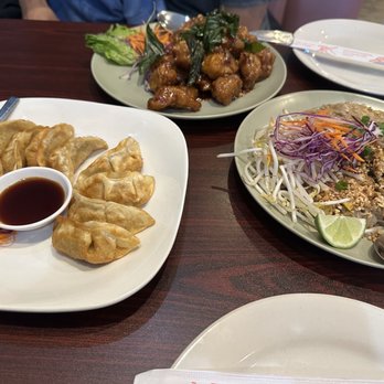 MINTRA THAI CUISINE - Updated July 2024 - 184 Photos & 77 Reviews ...