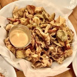 MIDA - Updated December 2025 - 990 Photos & 695 Reviews - 782 Tremont ...