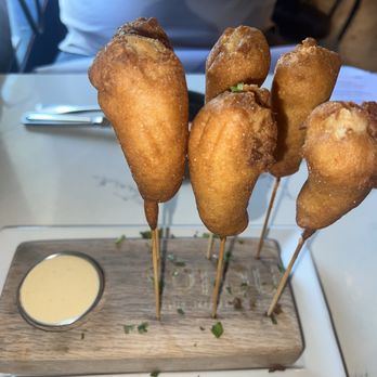 SOLOU BATON ROUGE - Updated November 2025 - 15 Photos - 2112 Perkins ...