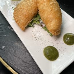 TASTE 222 - Updated December 2025 - 229 Photos & 131 Reviews - 222 N ...