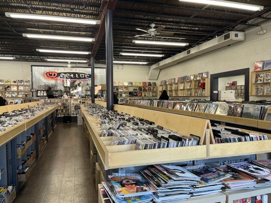 CD CELLAR - Updated April 2026 - 30 Photos & 107 Reviews - 105 Park Ave ...