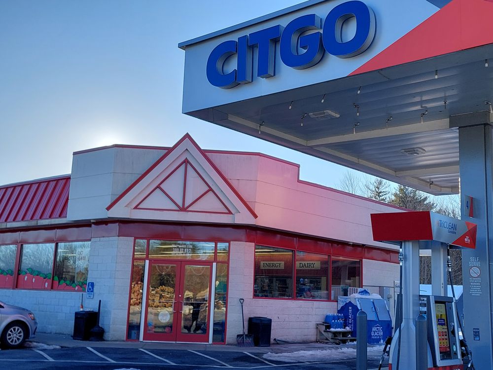 BIG APPLE STORE - Updated October 2025 - 380 US Rte 2 E, Wilton, Maine ...