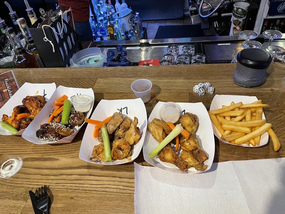 KNUCKLEHEAD PUB - Updated December 2024 - 24 Photos & 34 Reviews - 100 ...