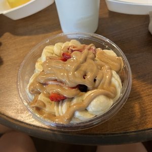 SOL BOL ACAI - 119 Photos & 104 Reviews - 211 W Main St, Visalia ...