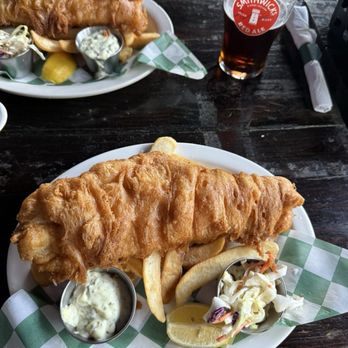 HIBERNIAN RESTAURANT & PUB - Updated December 2025 - 212 Photos & 229 ...