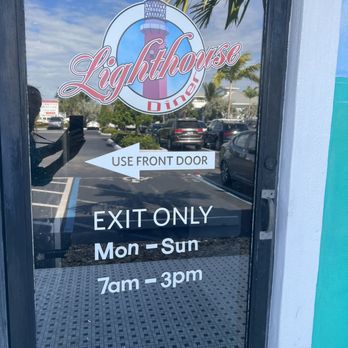 LIGHTHOUSE DINER - Updated January 2025 - 208 Photos & 205 Reviews ...