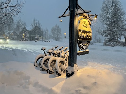 ELEVATION SKI & BIKE - Updated December 2025 - 23 Photos & 53 Reviews - 324 N Main St ...