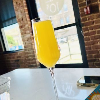 SIPS ON 10TH - Updated March 2025 - 181 Photos & 85 Reviews - 1022 S ...