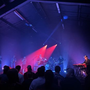 THE COMMONWEALTH ROOM - Updated December 2025 - 22 Photos & 16 Reviews ...