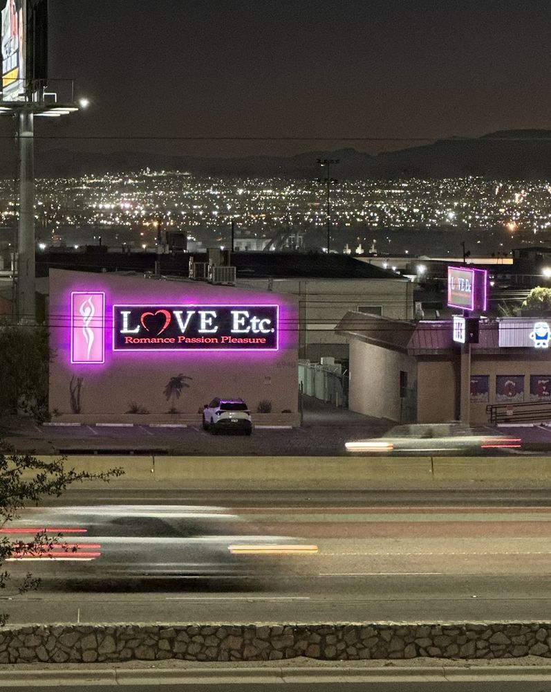 LOVE ETC - Updated October 2025 - 17 Photos - 6940 Gateway Blvd E, El ...