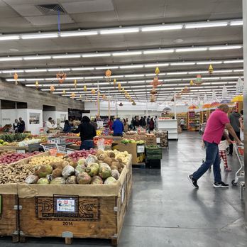 APNI MANDI FARMERS MARKET - Updated May 2024 - 84 Photos & 28 Reviews ...