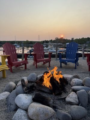 TUNA BLUE INN & RESTAURANT - Updated October 2025 - 41 Photos & 11 ...