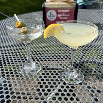 GUNSIGHT SALOON - Updated August 2024 - 142 Photos & 256 Reviews - 624 ...
