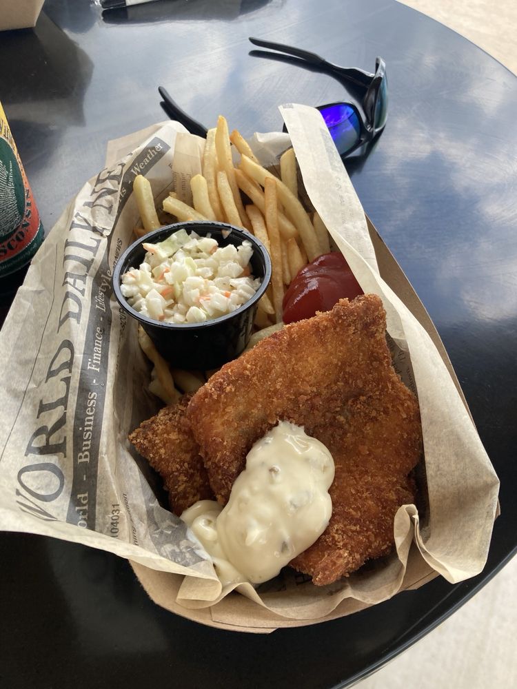 HOOPS DOCKSIDE FISH AND CHIPS - Updated October 2024 - 23 Photos & 17 ...