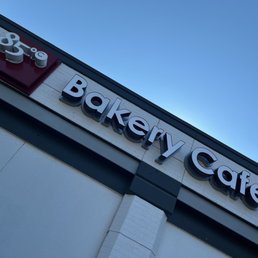 85°C BAKERY CAFE-AUSTIN AIRPORT - Updated October 2025 - 702 Photos ...