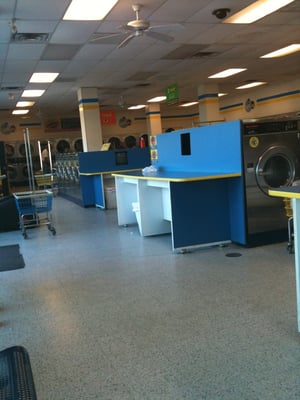 SPINCYCLE COIN LAUNDRY - Updated January 2026 - 21 Photos & 97 Reviews ...