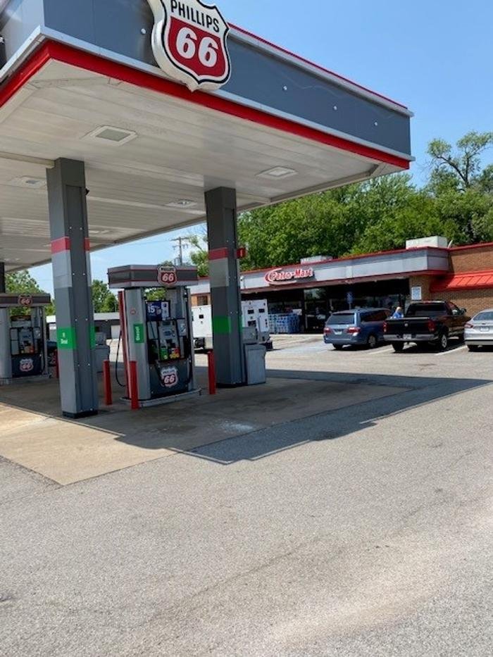PETRO - MART - Updated April 2024 - 10 Photos - 2701 Telegraph Rd, Saint Louis, Missouri ...