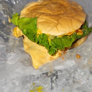 TOM’S DRIVE IN - Updated October 2025 - 13 Photos & 30 Reviews - 3301 E ...