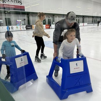 ICE & FIELD AT THE CROSSOVER - Updated December 2025 - 34 Photos - 1717 ...