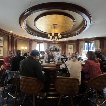 ROUND ROBIN BAR - Updated December 2024 - 216 Photos & 203 Reviews ...